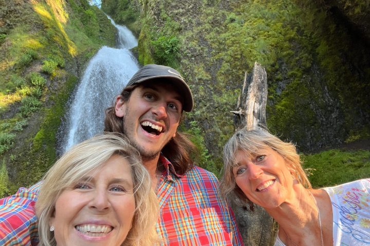 Multnomah Falls & Gorge Waterfalls Tour in OR | Waterfall Shuttle